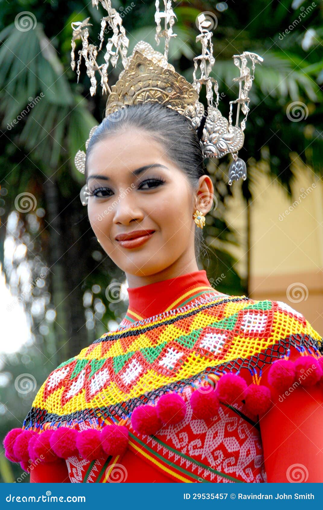 Donna di Iban fotografia editoriale. Immagine di malaysia - 29535457