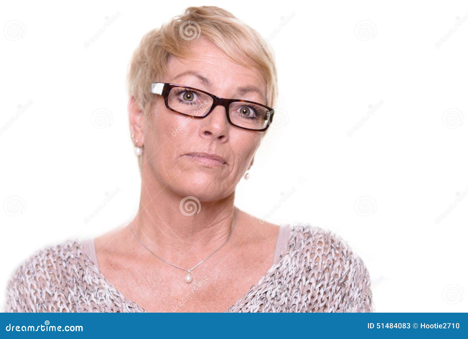 Donna Di Mezza Età Severa Diffidente Immagine Stock - Immagine di ...