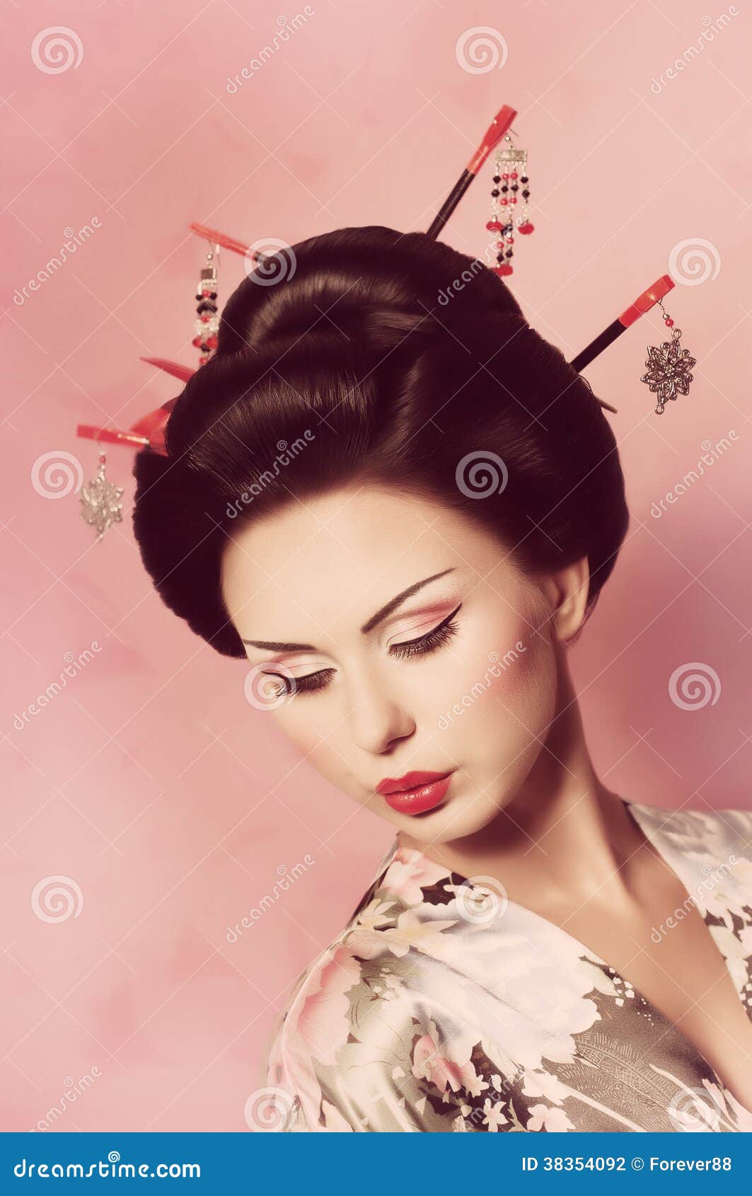 Donna Giapponese Della Geisha Fotografia Stock - Immagine di geisha ...
