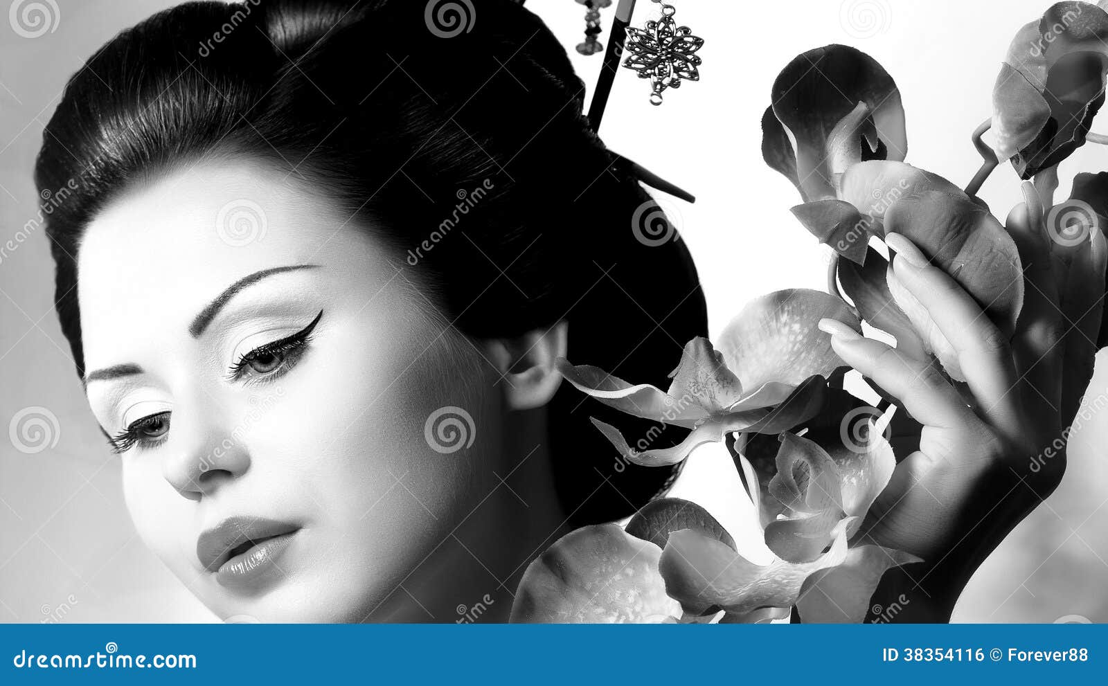 Donna Giapponese Della Geisha Fotografia Stock - Immagine di bello ...