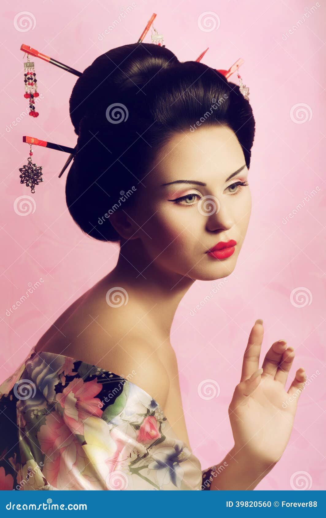 Donna Giapponese Della Geisha Fotografia Stock - Immagine di disegno ...