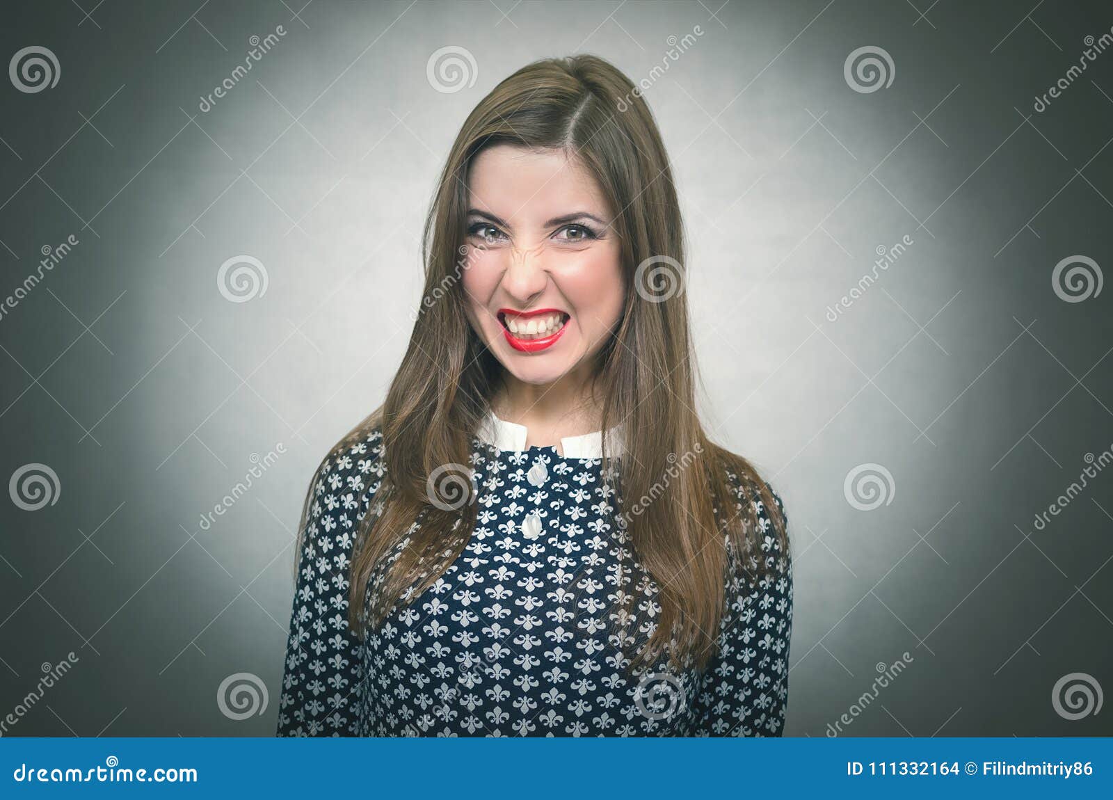 Donna Irritata Arrabbiata Ragazza Contrariata Fotografia Stock ...