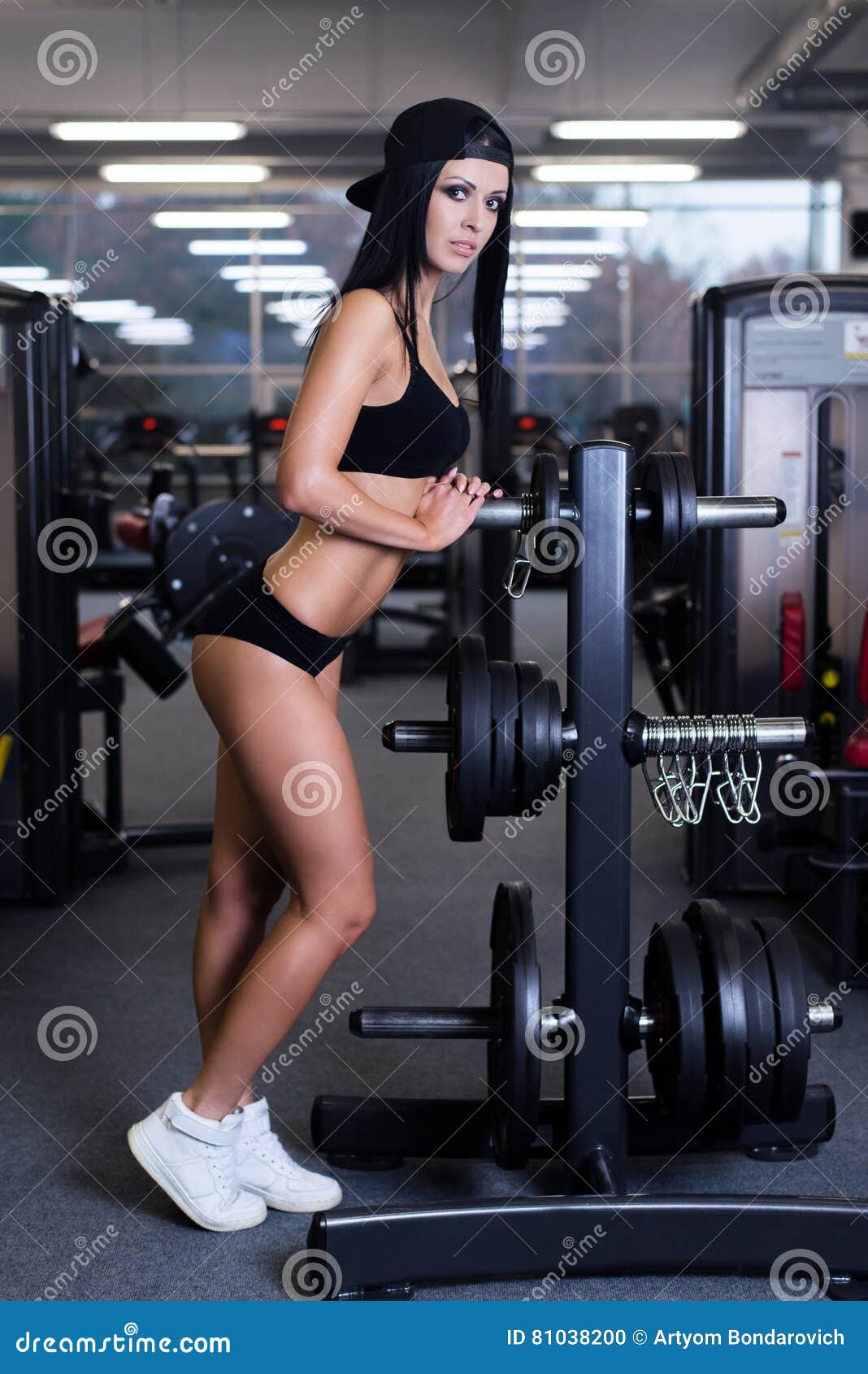 Donna Sportiva Sexy Che Fa Esercizio Di Forma Fisica Di Potere Alla
