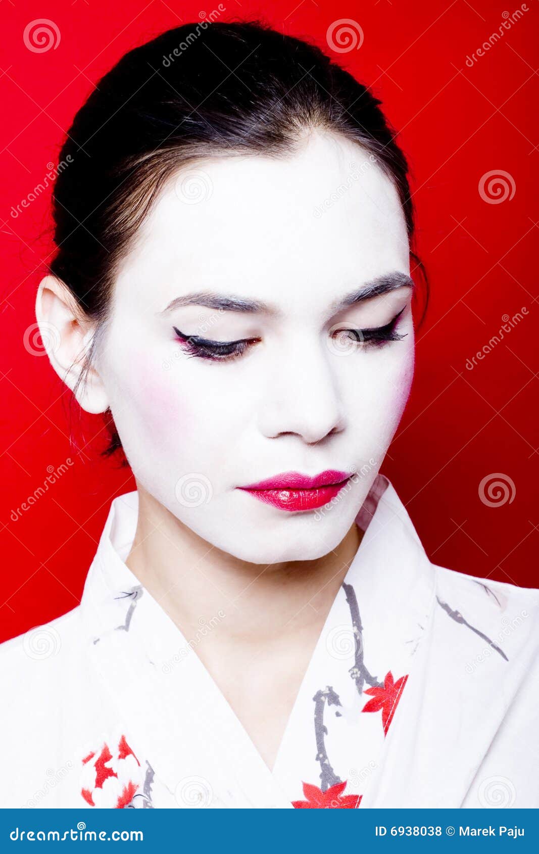 Donna vestita come geisha fotografia stock. Immagine di culturale - 6938038