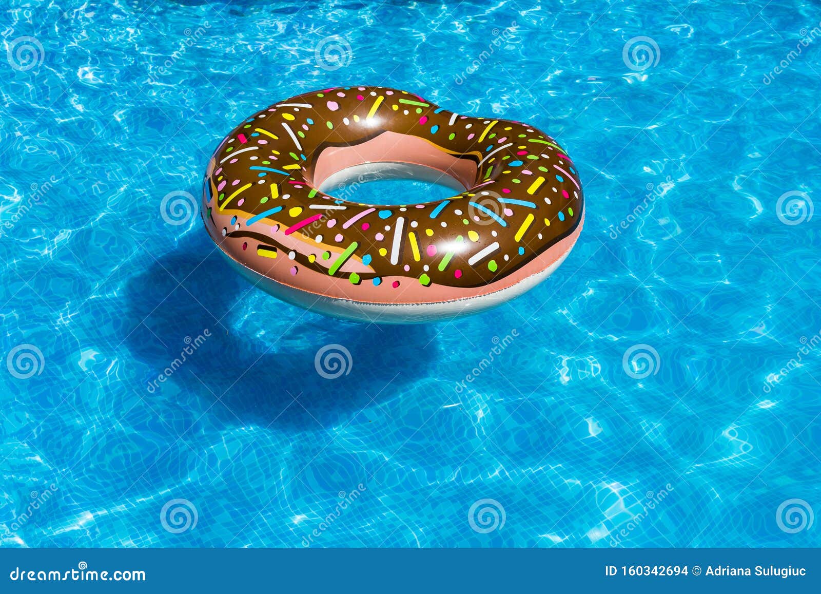 Donut lifeline foto de archivo. Imagen de salvavidas - 160342694