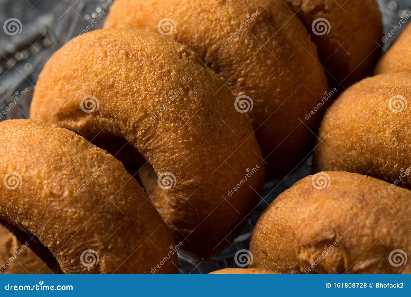 Donuts De Bolo Doce Homemade Foto de Stock - Imagem de calorias ...