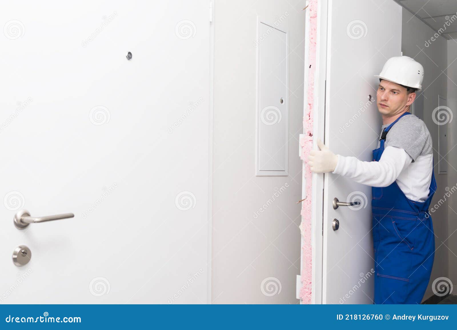 Door Installation Worker Replaced the Old One with a New One Stock ...