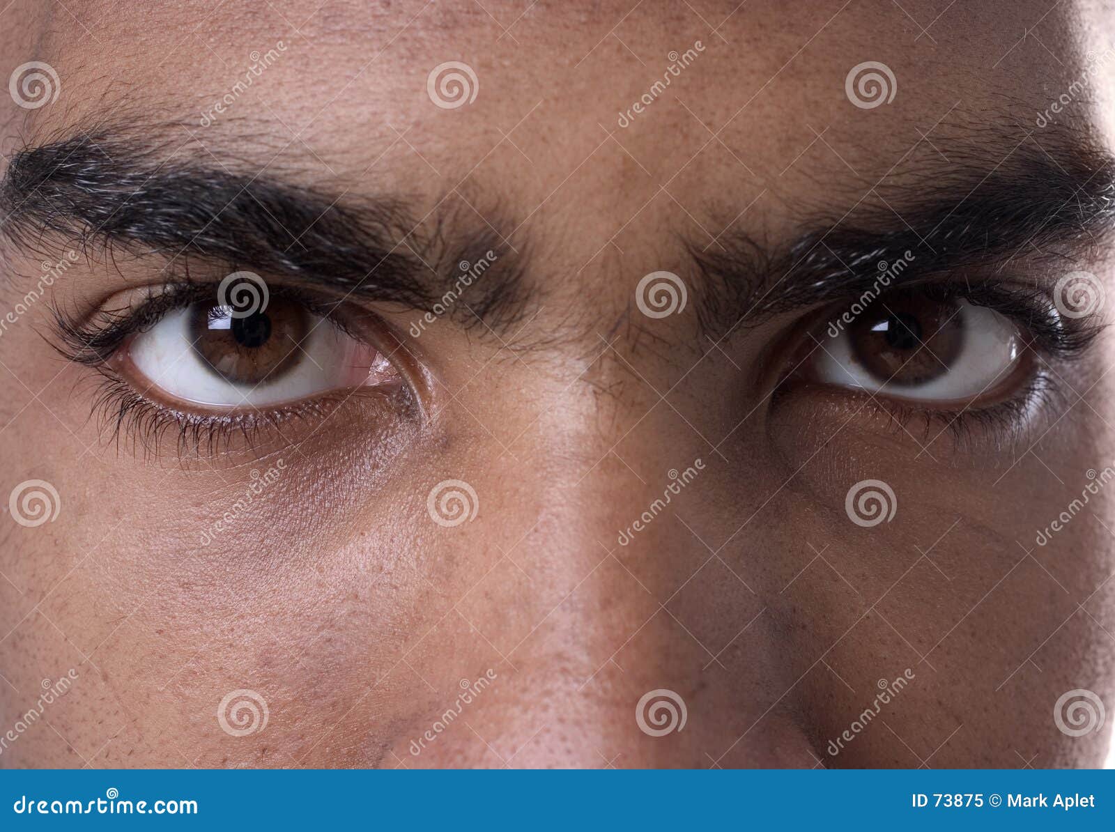 Door mijn ogen? stock afbeelding. Image of zwart, gezichts - 73875