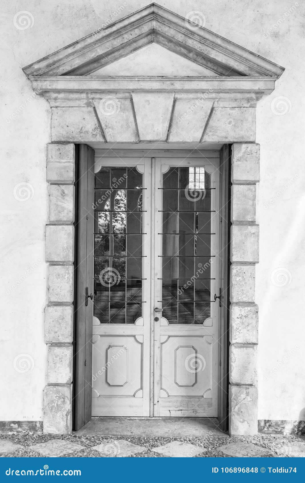 Door In Venetian Loggia, Housing City Hall In Heraklion, Crete, Greece ...