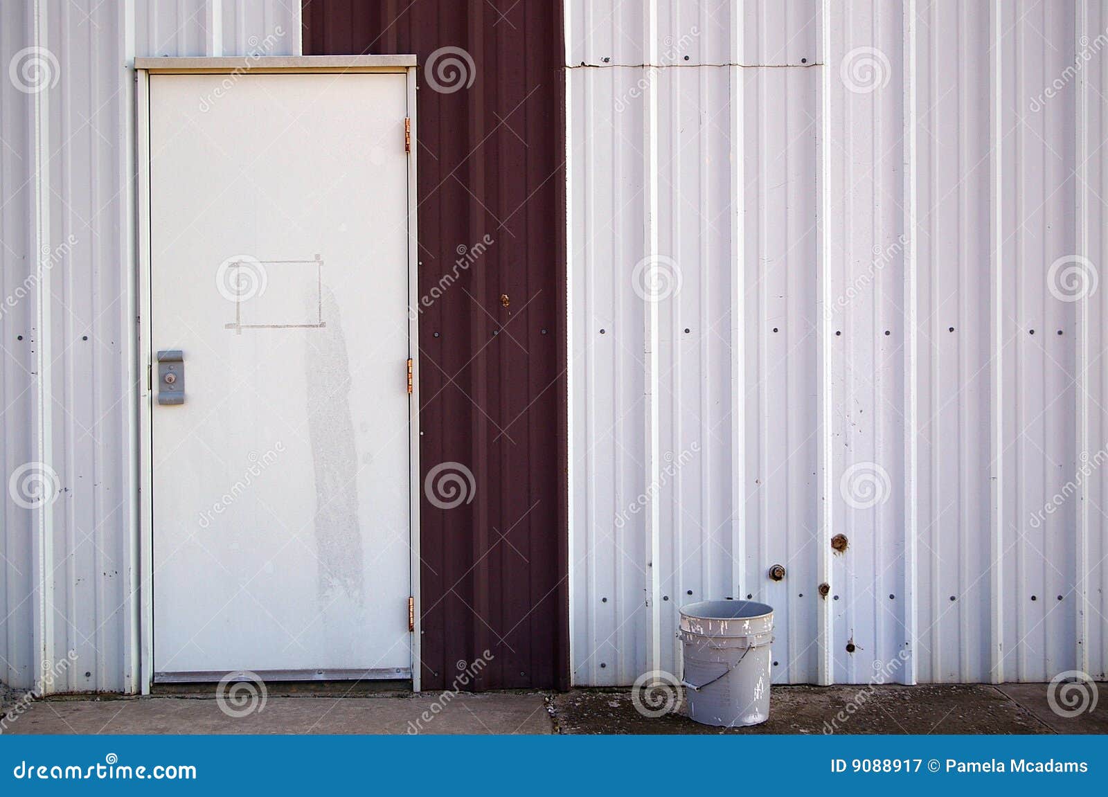 Door in the Wall stock image. Image of house, paint, wall - 9088917