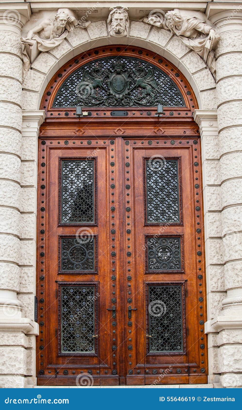 Doors of Museum of Art History Stock Image - Image of ancient, imperial ...