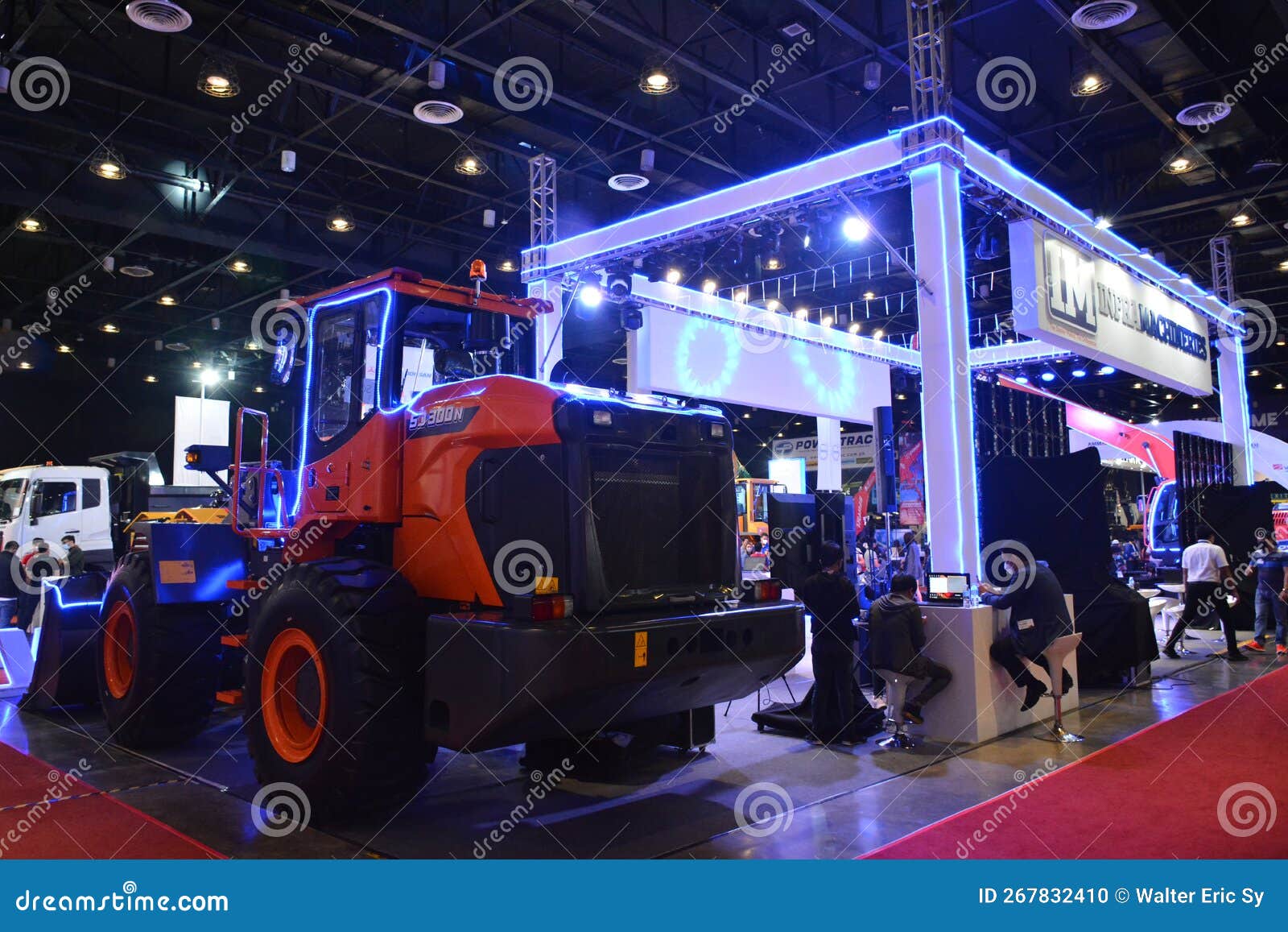 Doosan Wheel Loader at Philconstruct in Pasay, Philippines Editorial ...