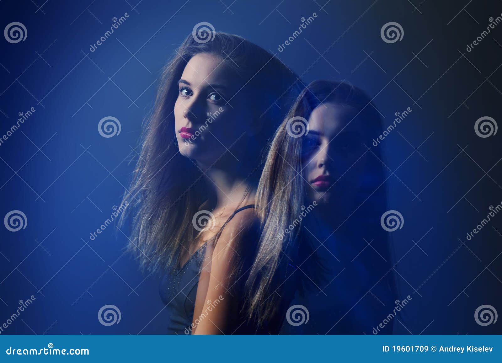 Doppia visione immagine stock. Immagine di mistero, romantico - 19601709