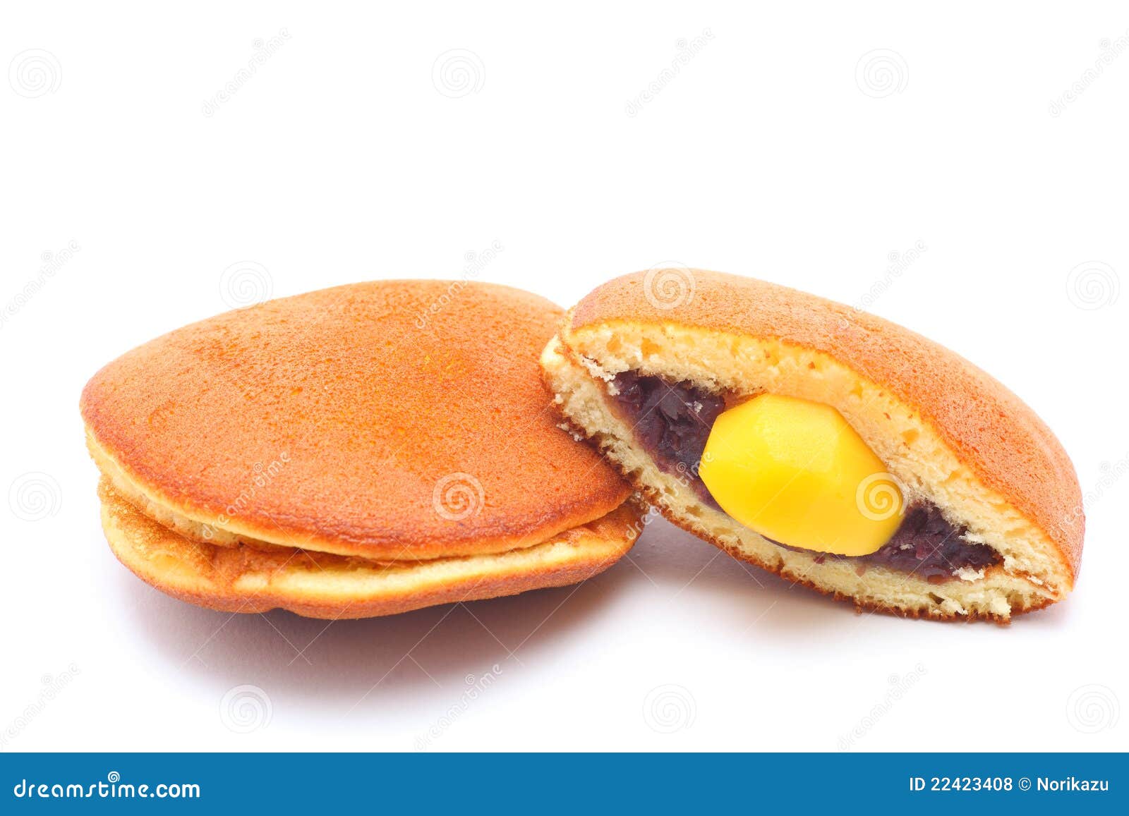 Dorayaki Japanese Confectionery Stock Photo - Image of sweet, cake ...