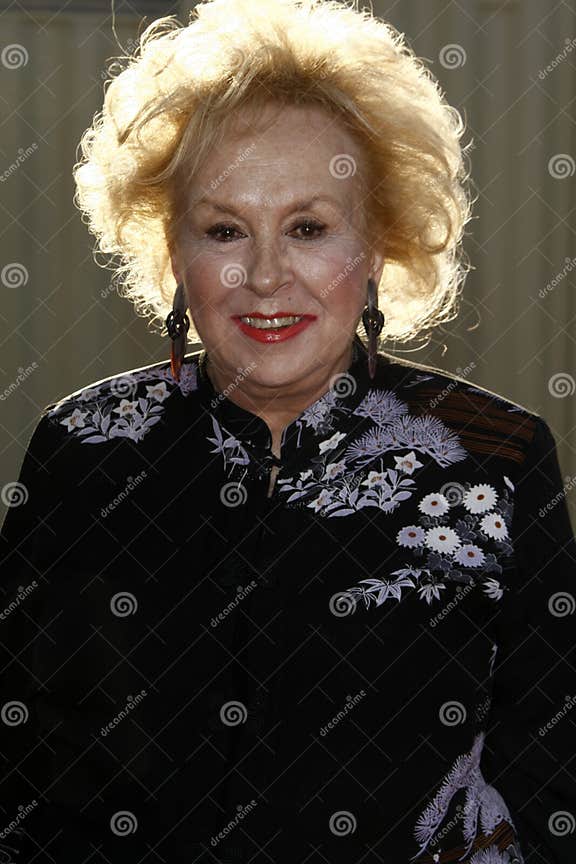 Doris Roberts editorial photography. Image of doris, monica - 21954837