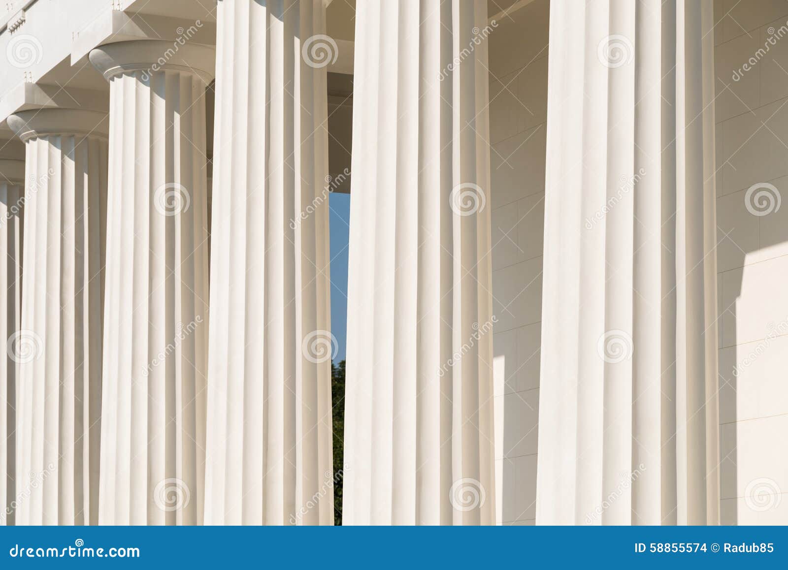 Doriska Kolonner Av Den Forntida Templet Arkivfoto - Bild av kolonner ...