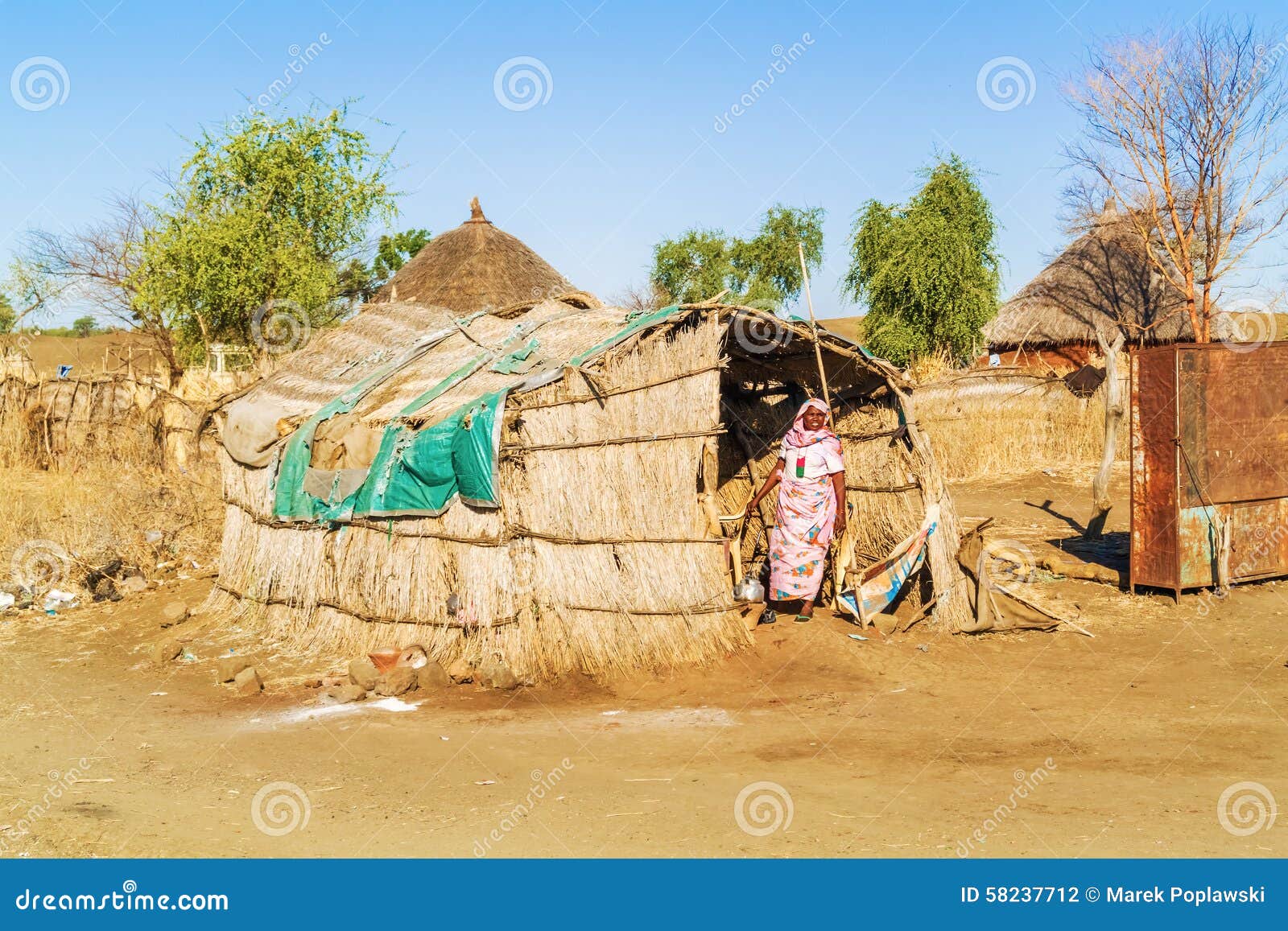Dorp in de Soedan redactionele fotografie. Image of avontuur - 58237712