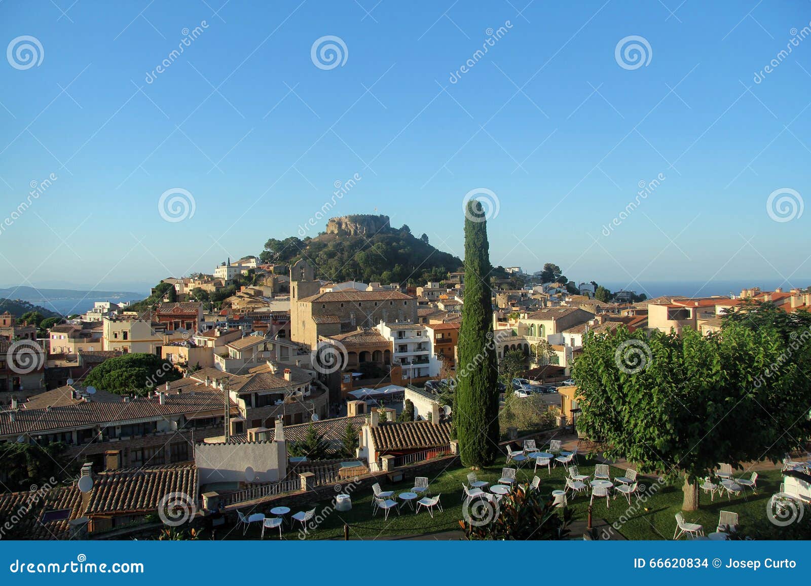 Dorp Van Begur, Costa Brava, Girona, Catalunya, Spanje, Stock Foto ...