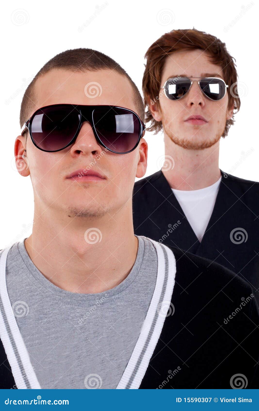 Dos amigos jovenes imagen de archivo. Imagen de atractivo - 15590307