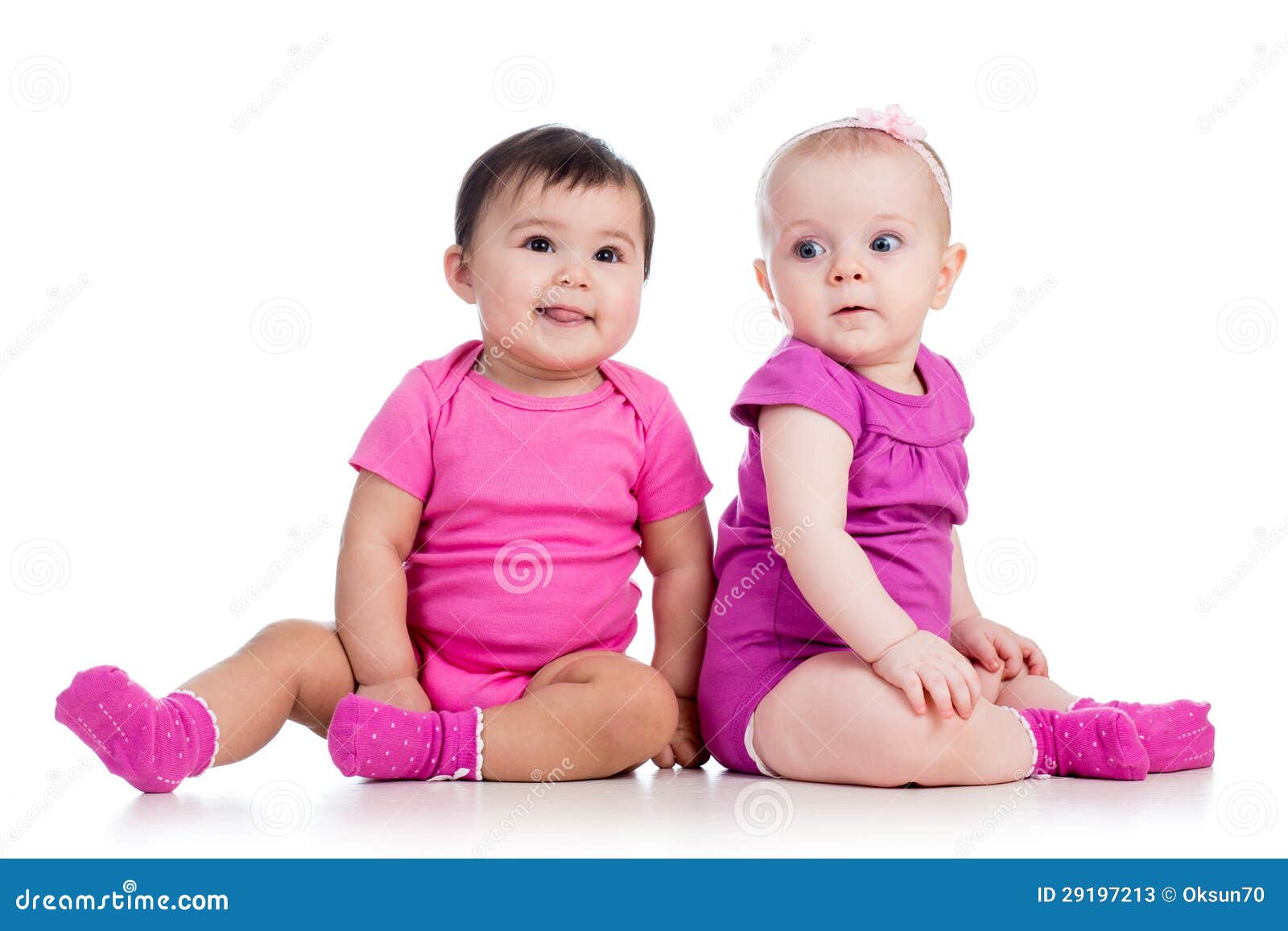 Dos bebés divertidos imagen de archivo. Imagen de alegre - 29197213