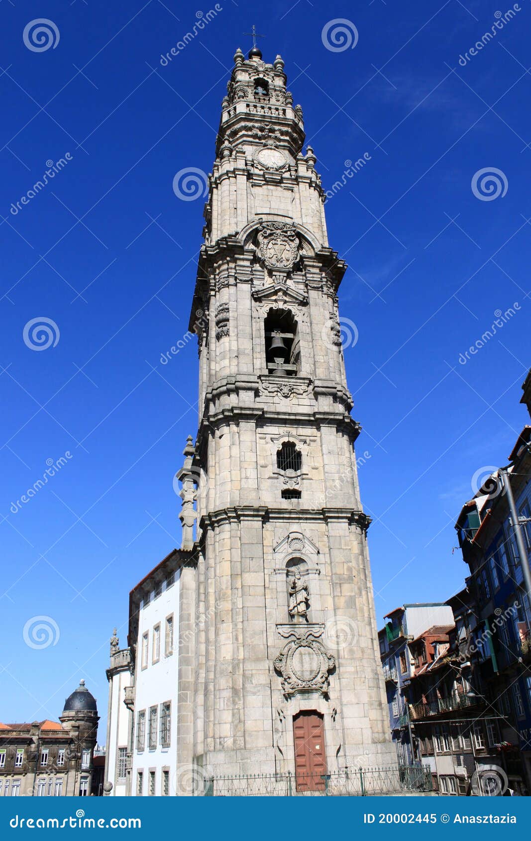 DOS Clerigos de Torre image stock. Image du soleil, ville - 20002445