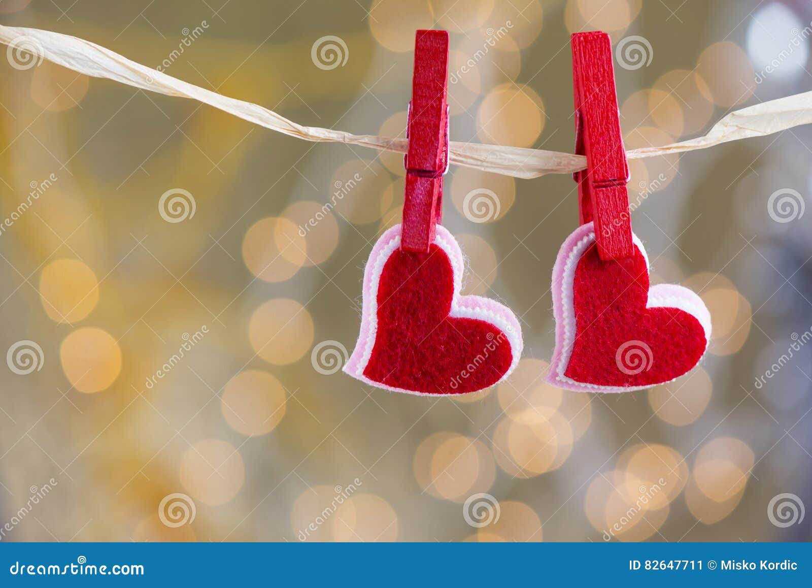 Dos Corazones Rojos Hermosos Imagen de archivo - Imagen de corazones ...