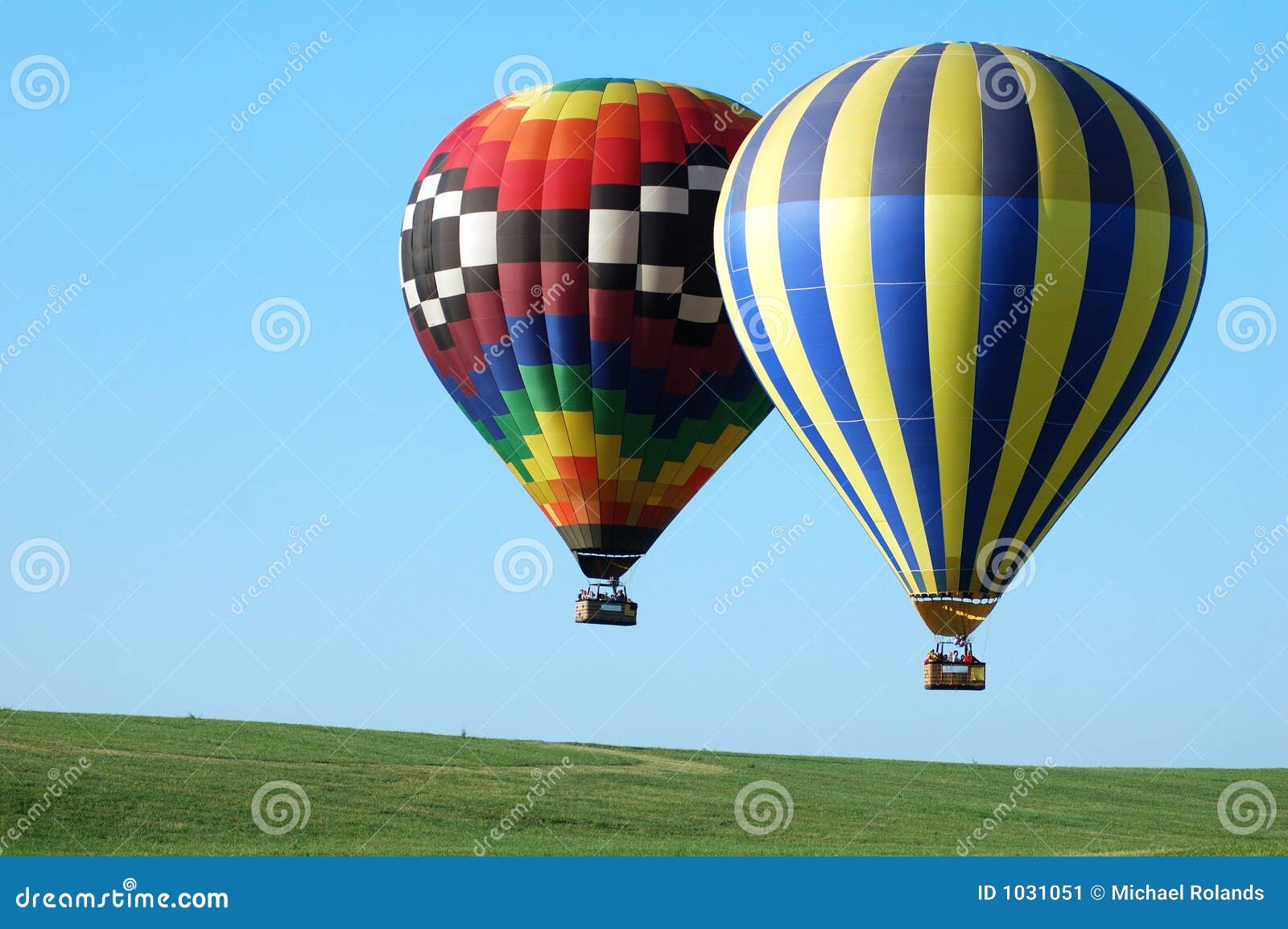Dos globos horizontales imagen de archivo. Imagen de deporte - 1031051