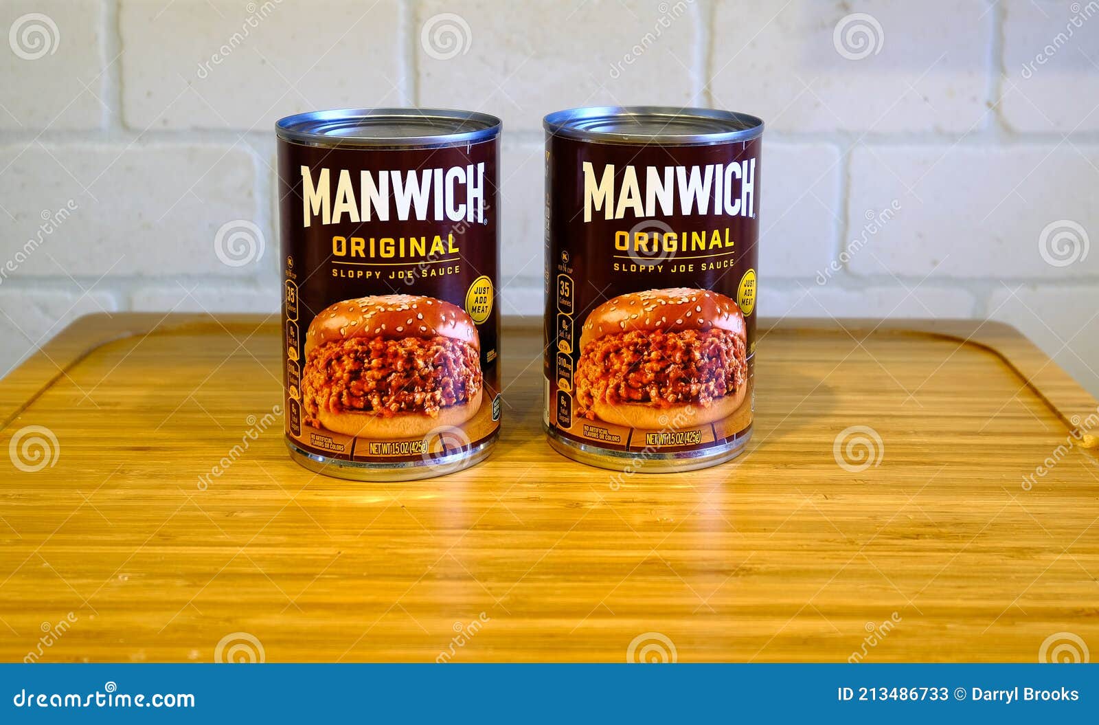 Dos latas de manwich foto de archivo editorial. Imagen de cazas - 213486733