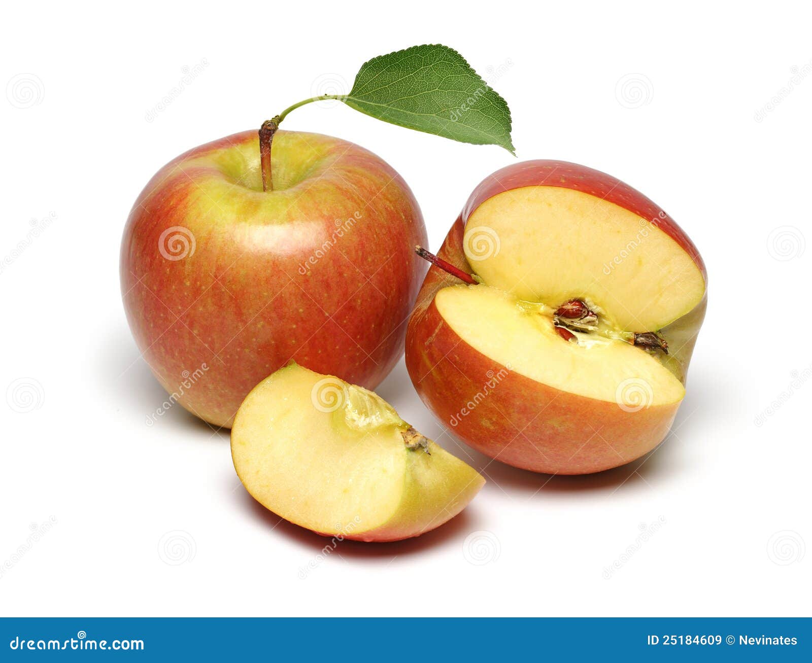 Dos manzanas frescas imagen de archivo. Imagen de coma - 25184609