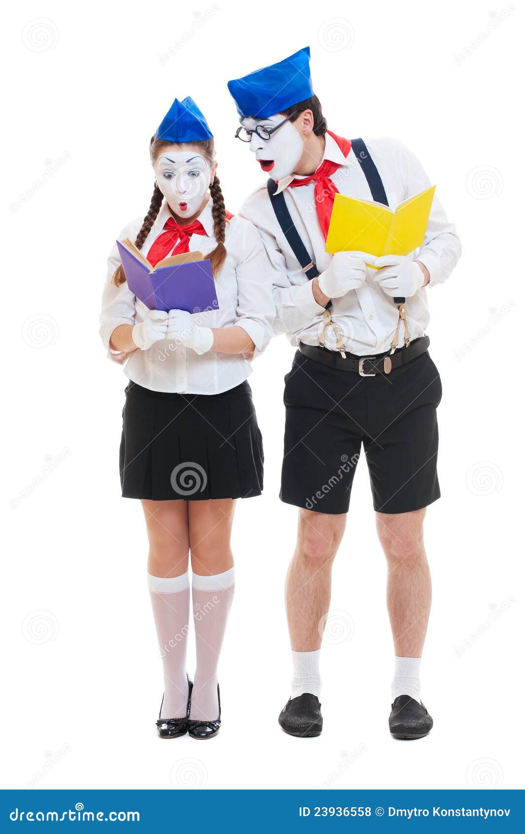 Dos mimes con los libros foto de archivo. Imagen de pensativo - 23936558