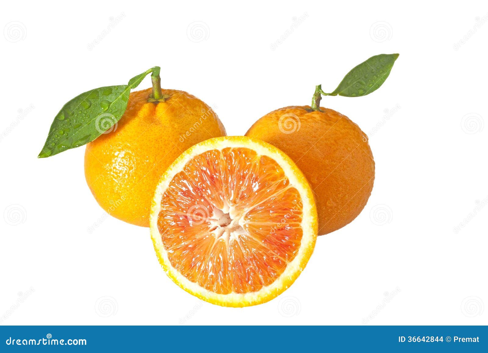 Dos naranjas y medios foto de archivo. Imagen de jugoso - 36642844