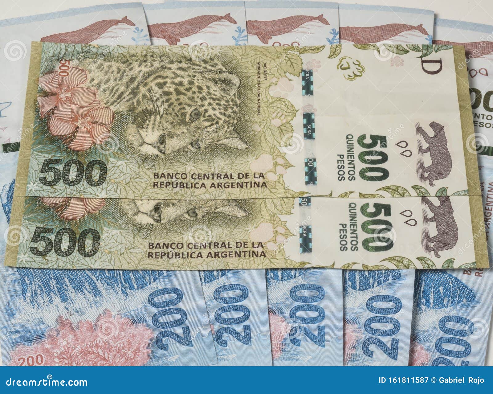 Doscientos pesos imagen de archivo. Imagen de compra - 161811587