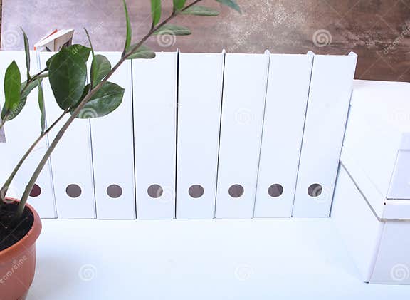 Dossier Avec Les Documents Et Le Document Important Sur Le Fond Photo ...