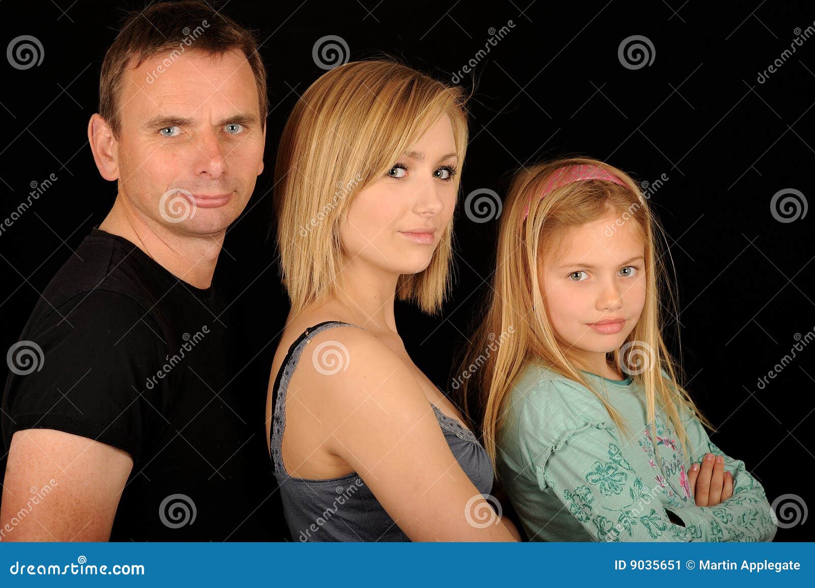 Foto av modellen i bildlegitimation 9035651 av Martin Applegate ...