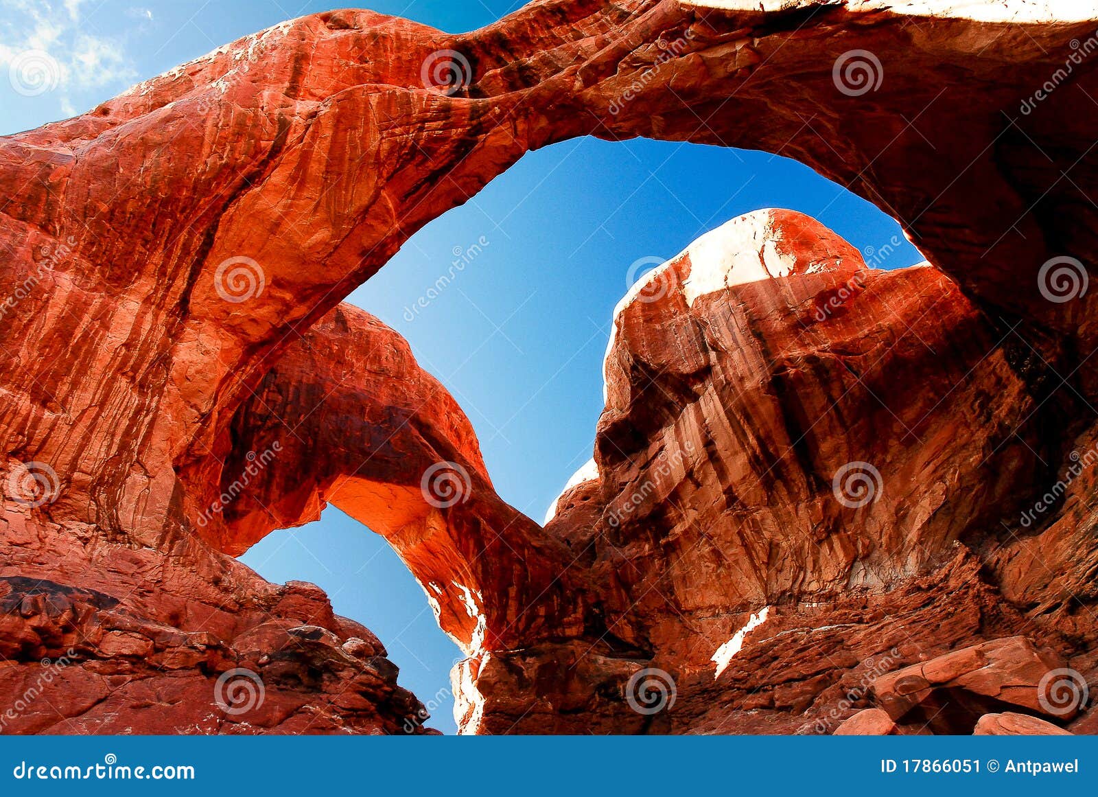 Double Arch Royalty-Free Stock Photo | CartoonDealer.com #28020981