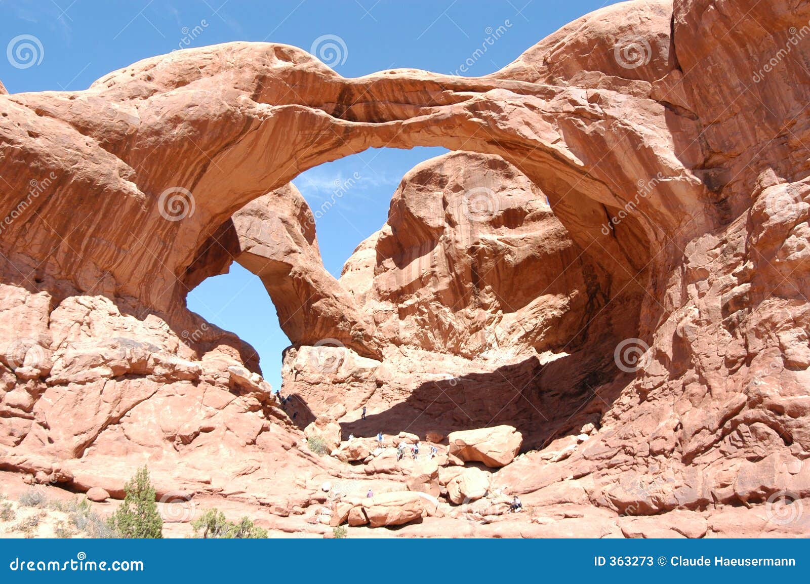 Double Arch Royalty-Free Stock Photography | CartoonDealer.com #25099511