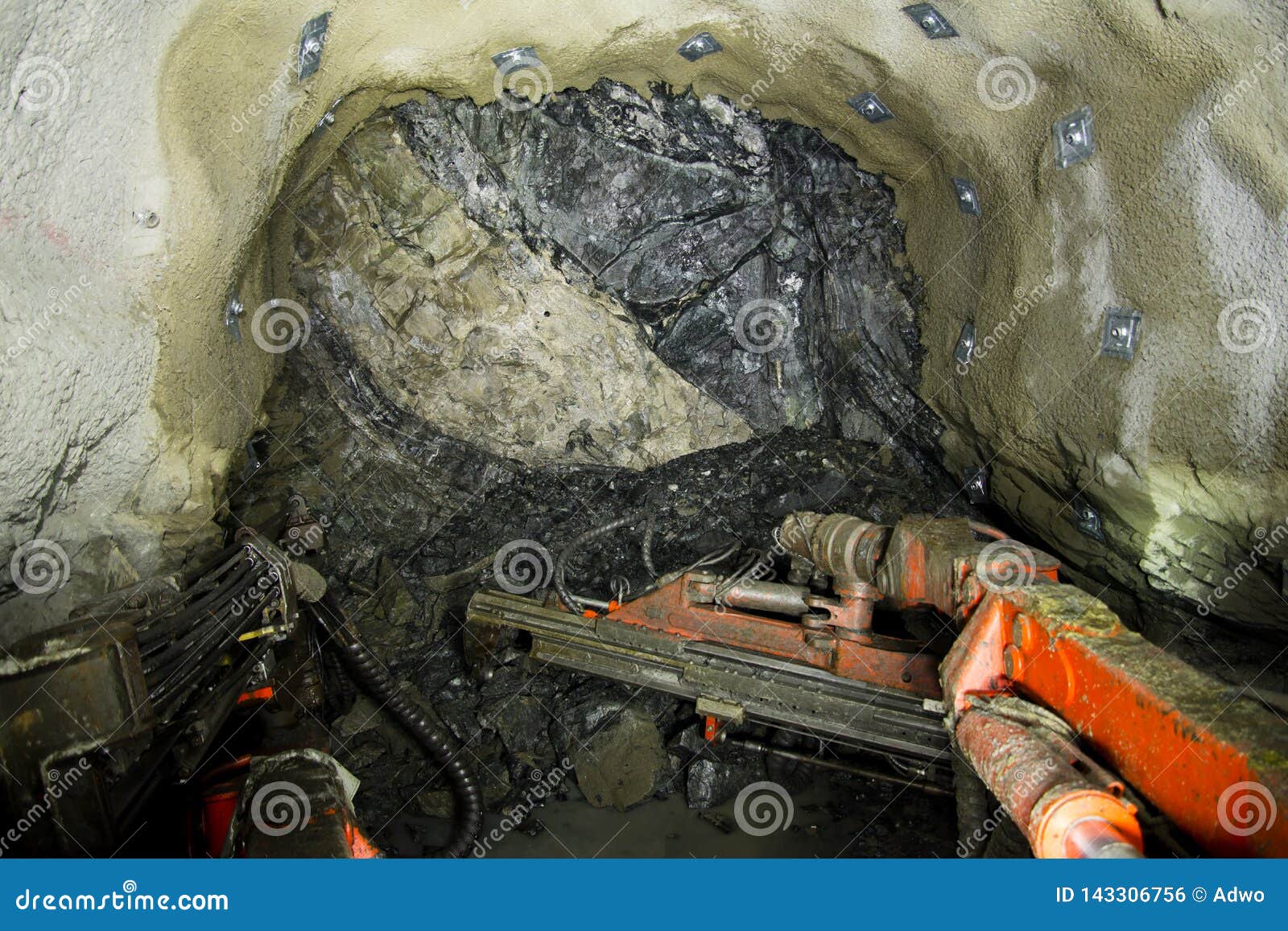 Mine Ore stock photo. Image of gold, shotcrete, mesh - 143306756