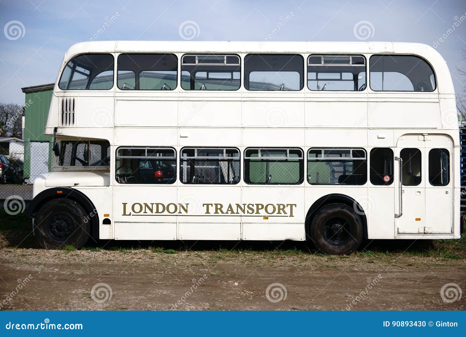 Double Decker Bus on Scrap Yard Editorial Image - Image of nostalgic ...