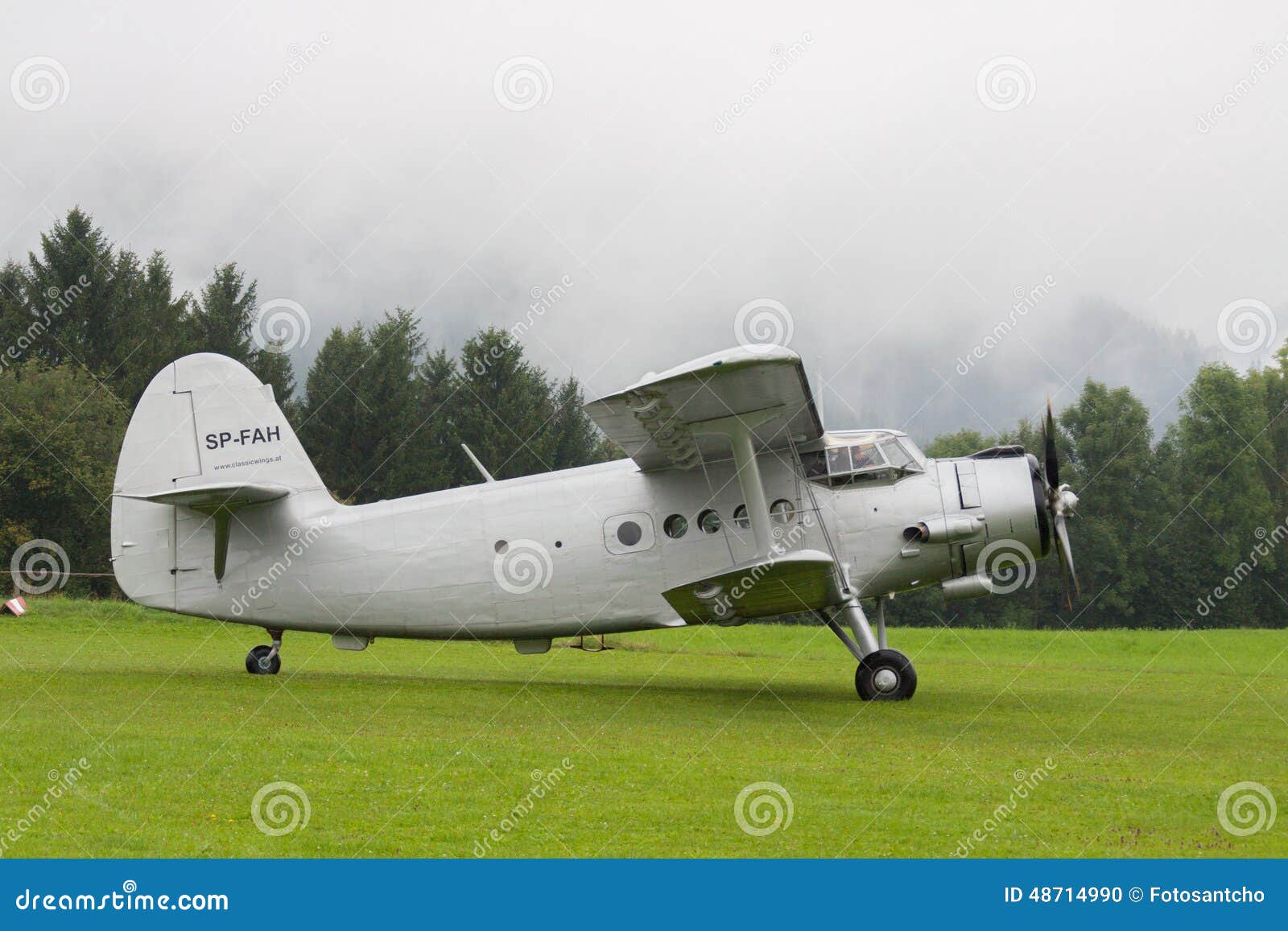 Double Decker - Model Biplane - Aircraft Editorial Image - Image of ...