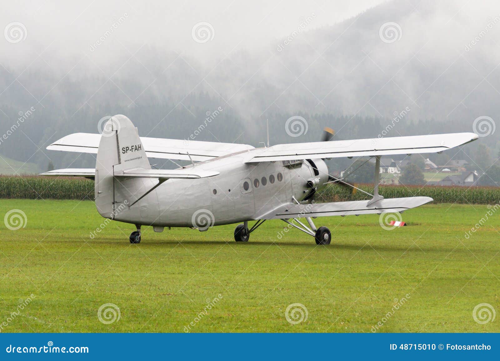 Double Decker - Model Biplane - Aircraft Editorial Image - Image of ...