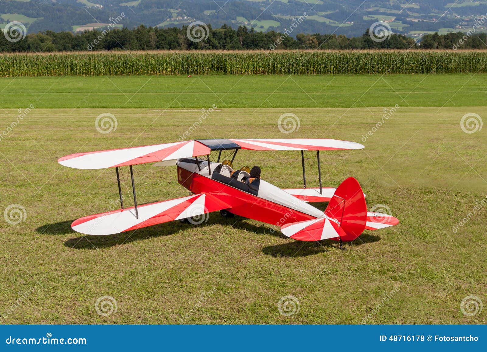 Double Decker - Model Biplane - Aircraft Stock Photo - Image of plane ...