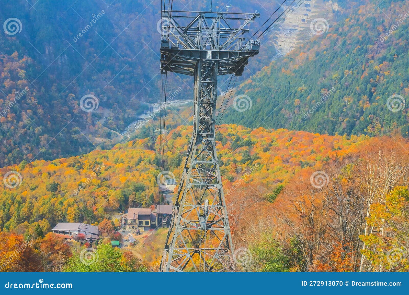 31 Oct 2013 Double Decker Ropeway, the Ropeway in Shinhotaka Mountain ...
