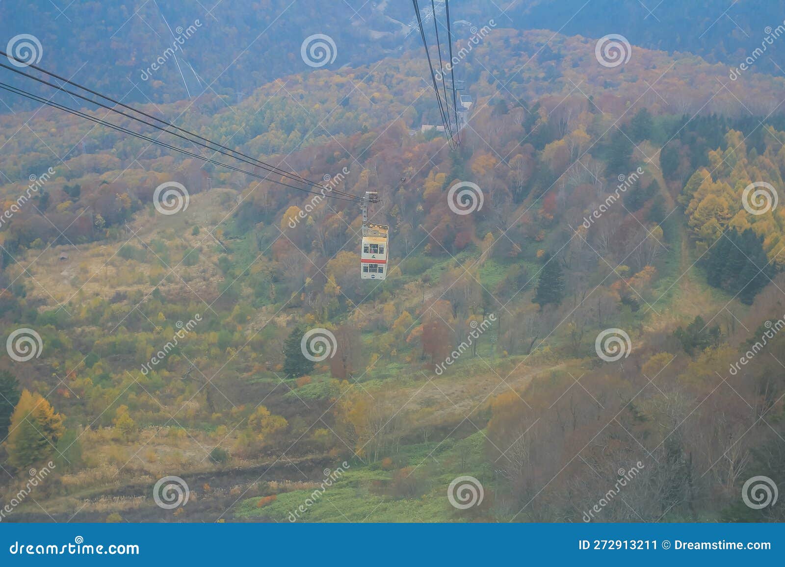 31 Oct 2013 Double Decker Ropeway, the Ropeway in Shinhotaka Mountain ...