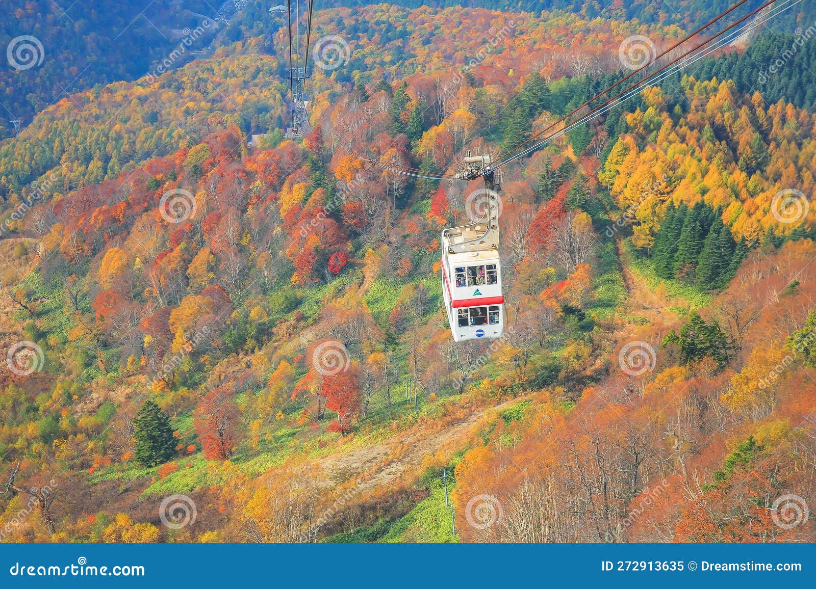 31 Oct 2013 Double Decker Ropeway, the Ropeway in Shinhotaka Mountain ...