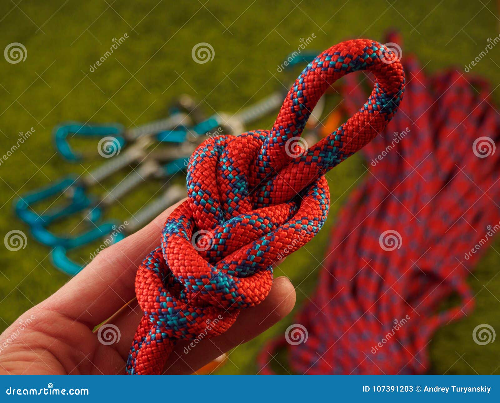 Double eight knot stock image. Image of blue, people - 107391203