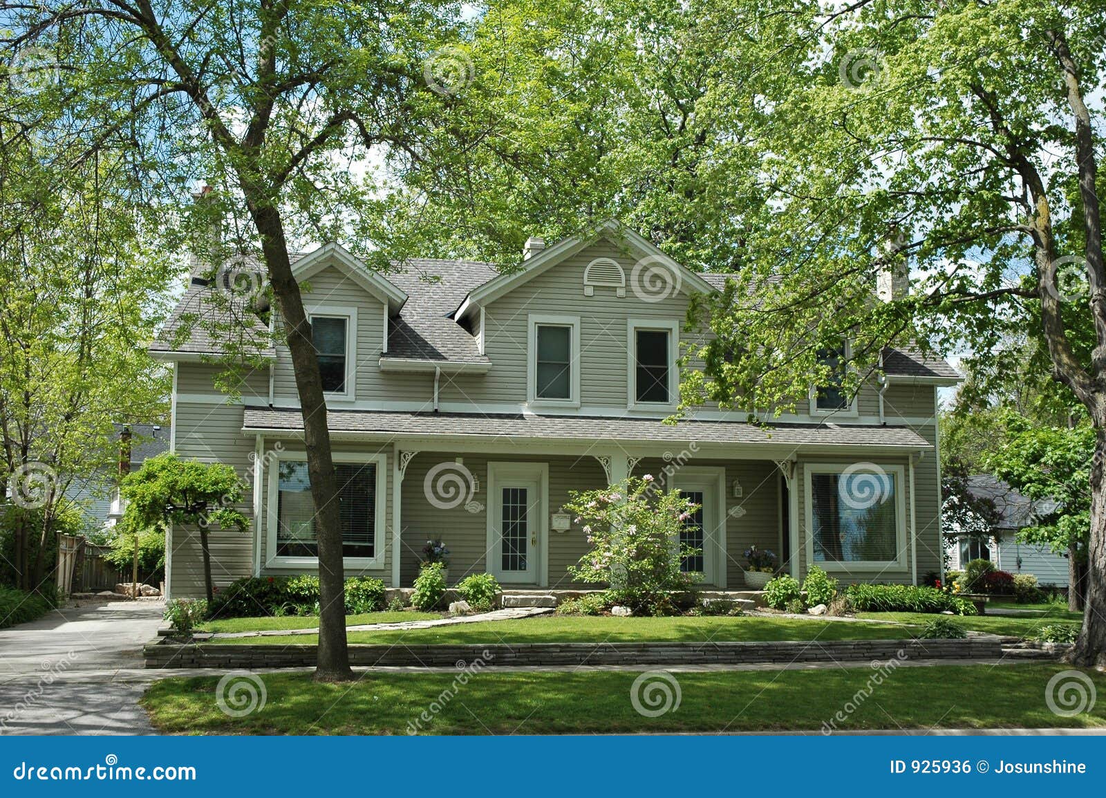 Double House stock photo. Image of residence, roof, taupe - 925936