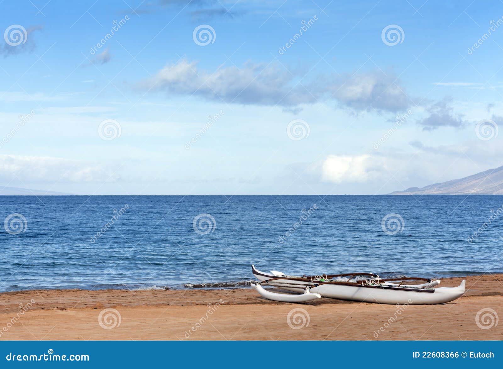 Double-outrigger Hawaiian Canoe Stock Photo - Image of plastic, sand ...