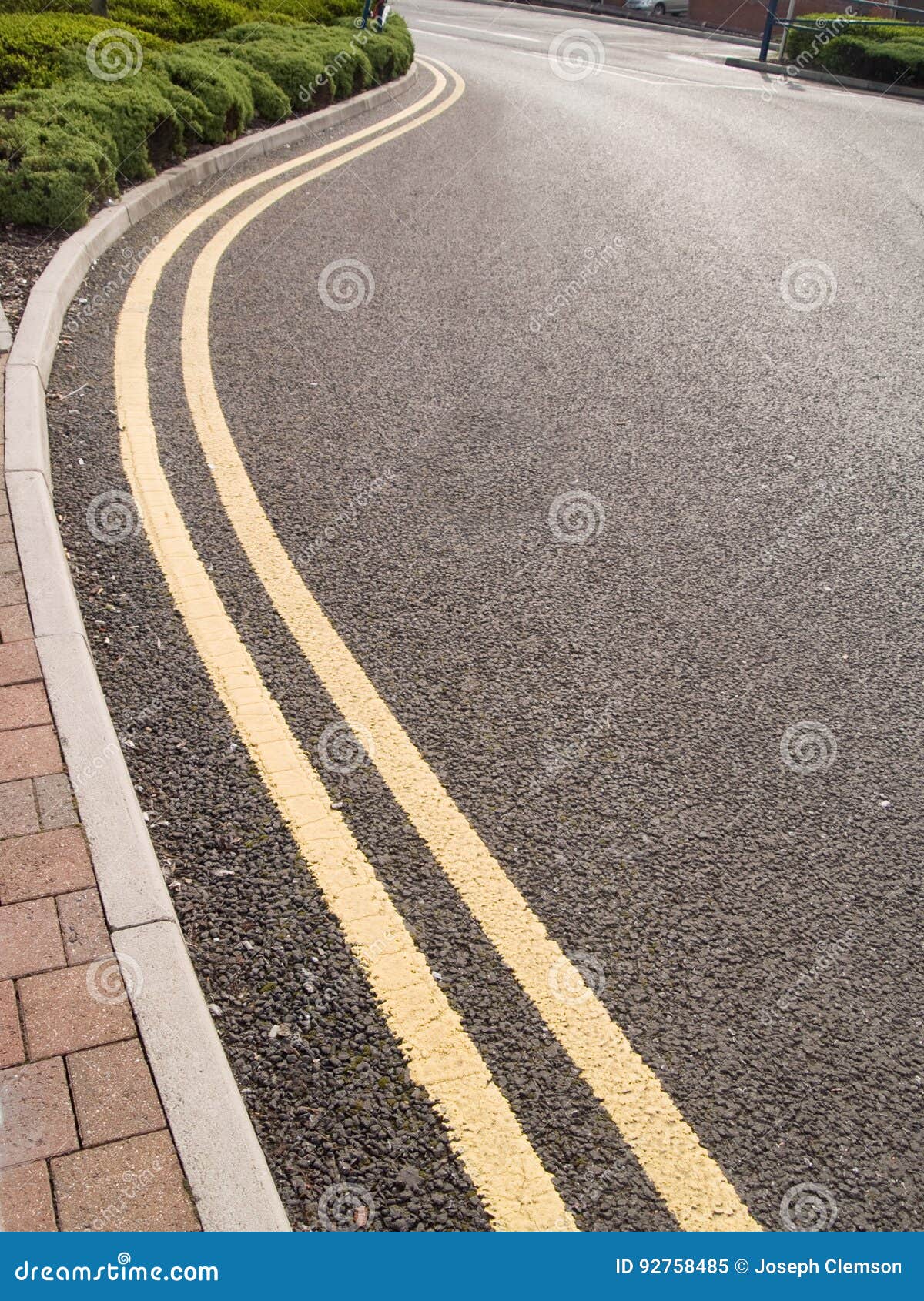 Double Yellow Lines on Curved Road Stock Image - Image of daytime ...