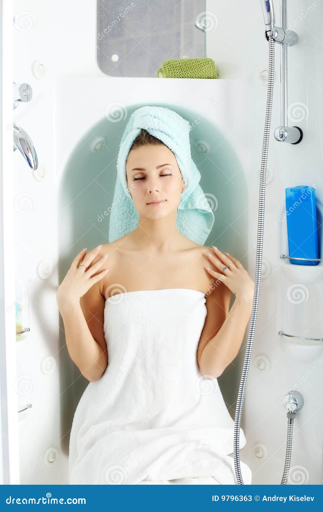 Douche Picture. Image: 9796363