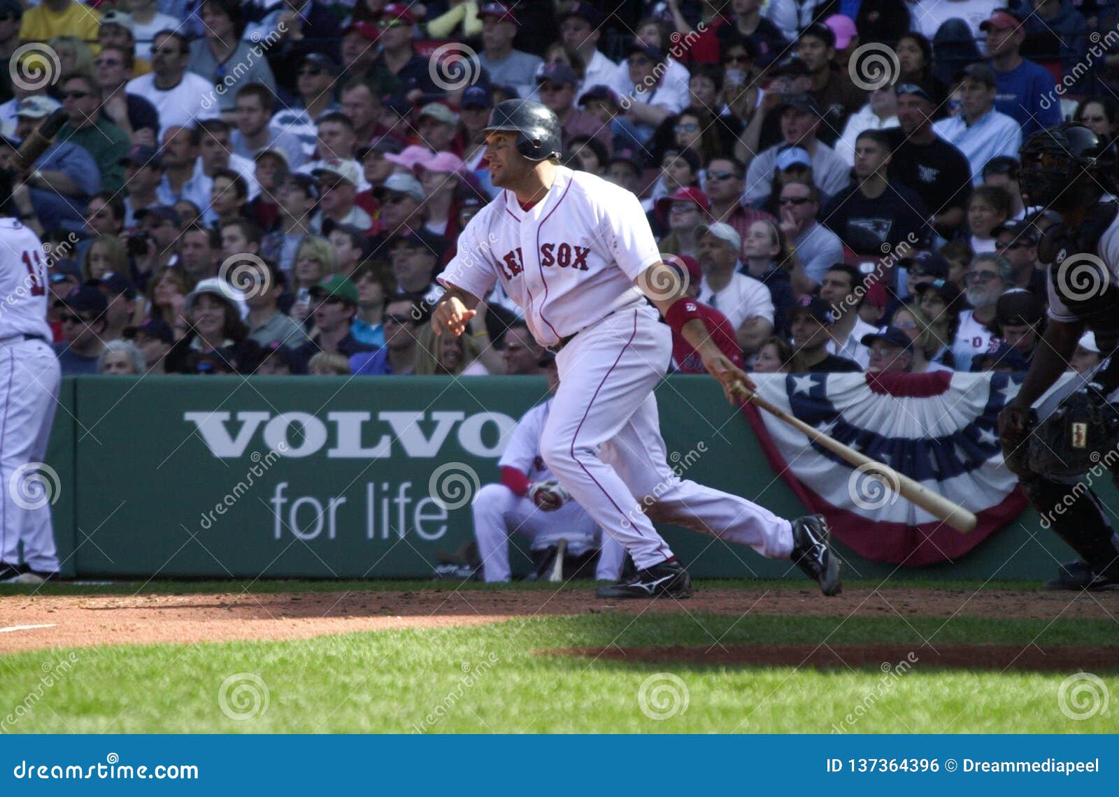 Doug Mirabelli editorial photo. Image of field, sports - 137364396
